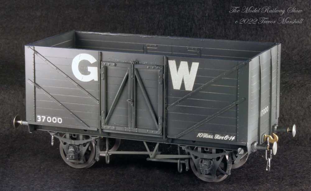 A cattle truck and provender wagon – The Model Railway Show